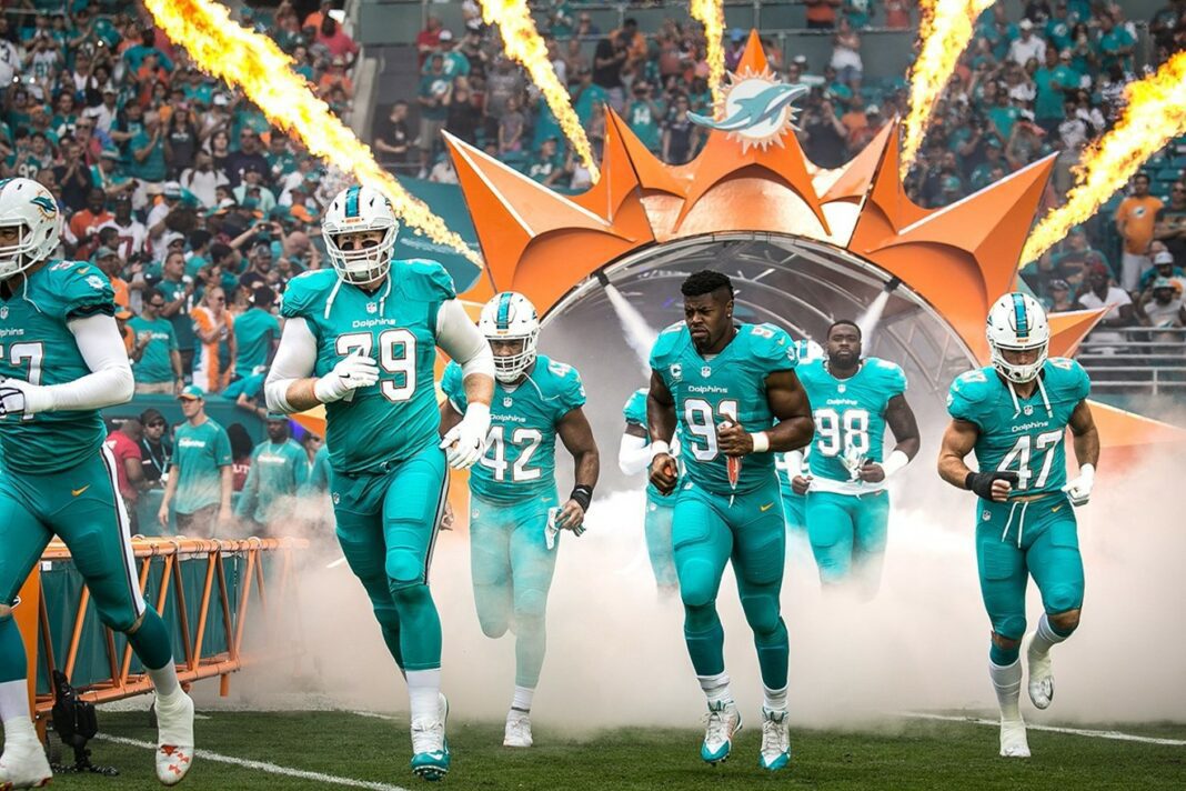 How many NFL teams are in Florida? Tampa or Miami who is the latest king?